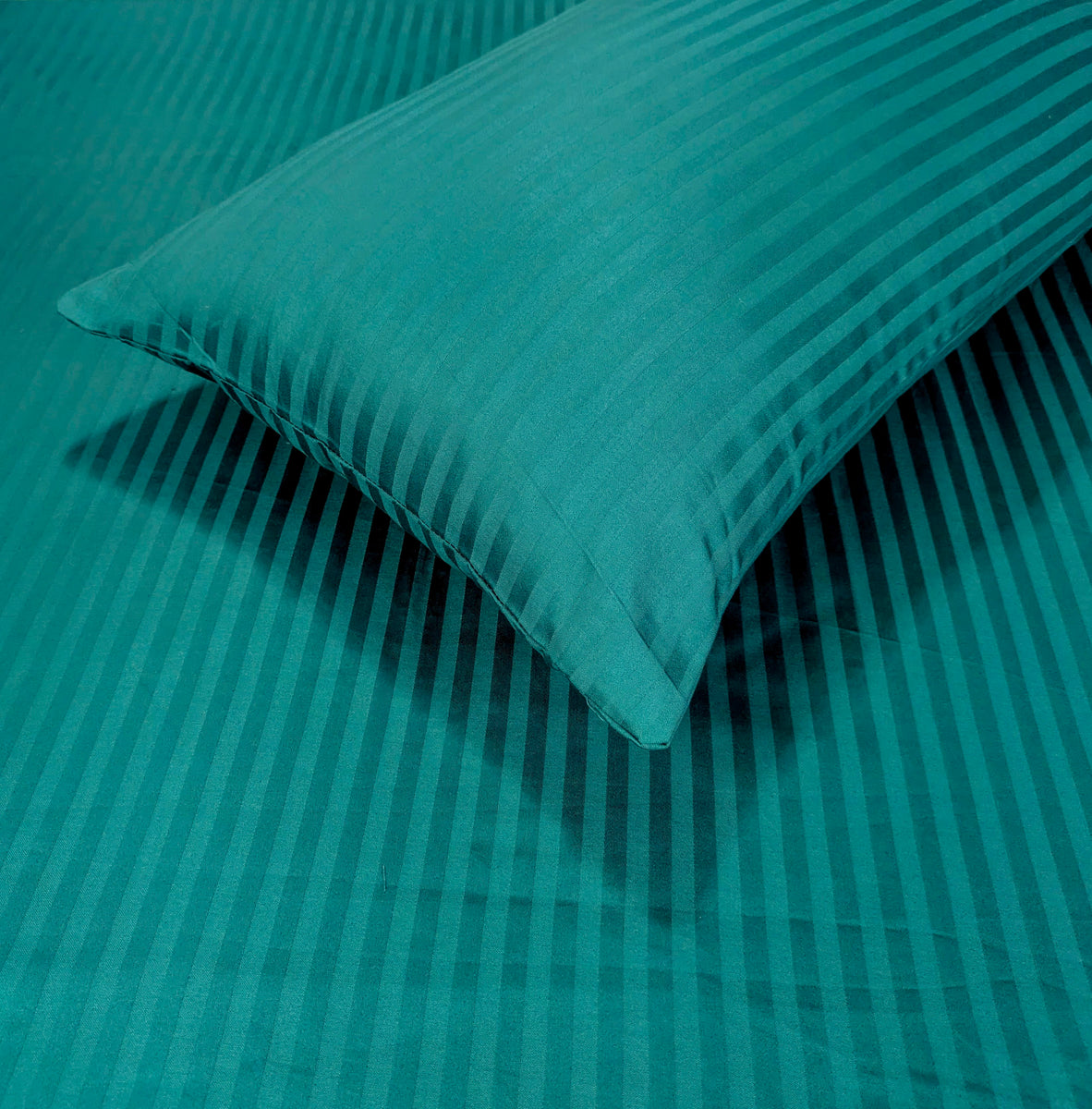 Satin Double Bedsheet 3 Pcs – dekoracypk